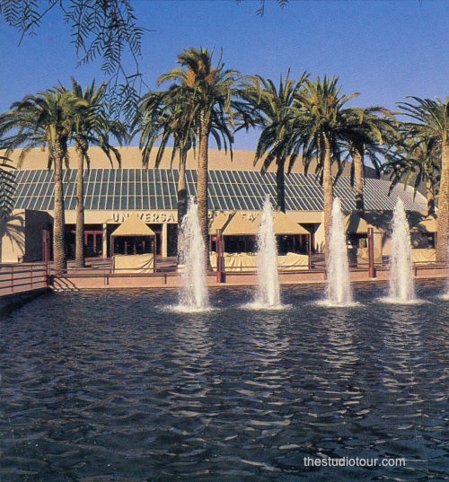 the studiotour.com - Universal Studios Hollywood - Amphitheater