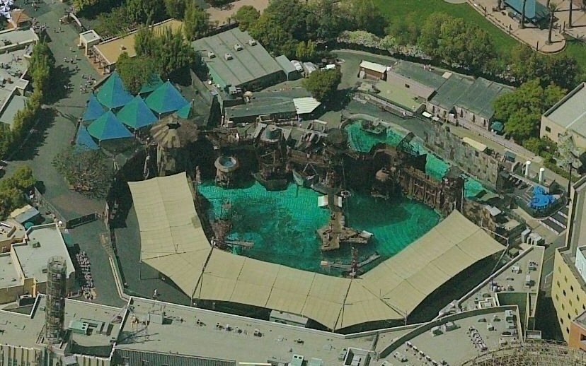 the studiotour.com - Universal Studios Hollywood - Waterworld