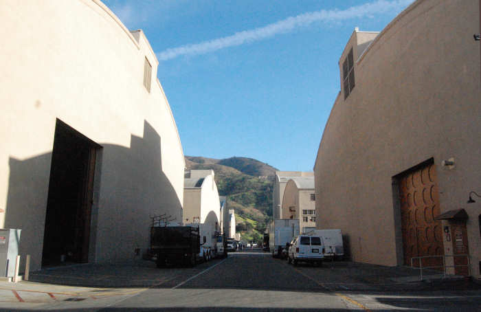 Warner Bros Soundstages - theStudioTour.com